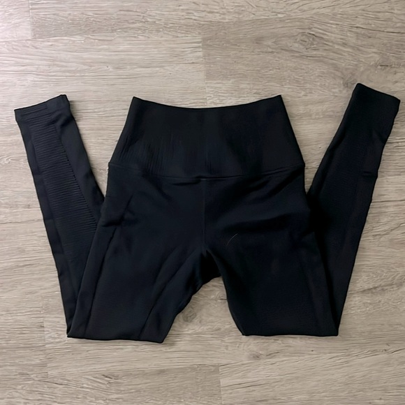 avocado | Pants & Jumpsuits | Avocado Black Leggings | Poshmark